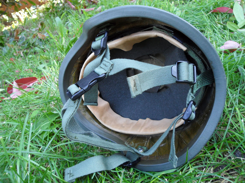 Four Bees: PASGT Helmet Covers, SDS 3-Point Strap System, Helmet ...