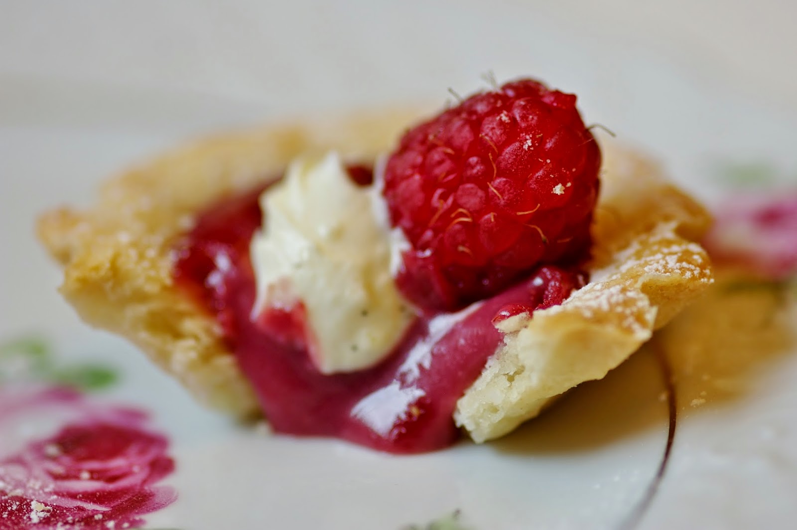 The Kissing Crust: Raspberry Tartlets