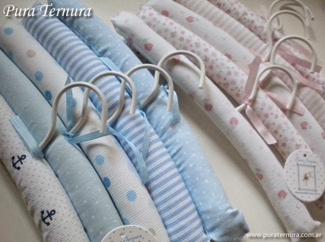 TIERNA DECORACIÓN: PERCHAS FORRADAS EN TELA PARA ROPA DE BEBÉ ...