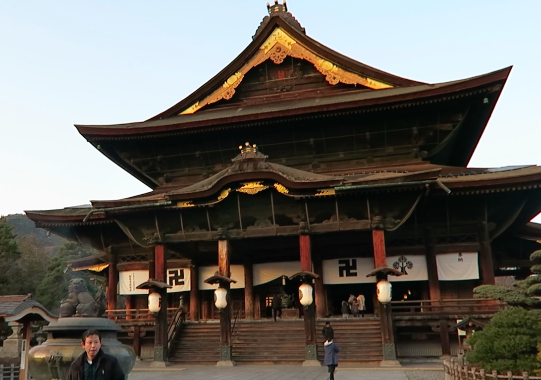 Miss HappyFeet: Zenkoji Temple, Nagano — The "most" unique temple in ...