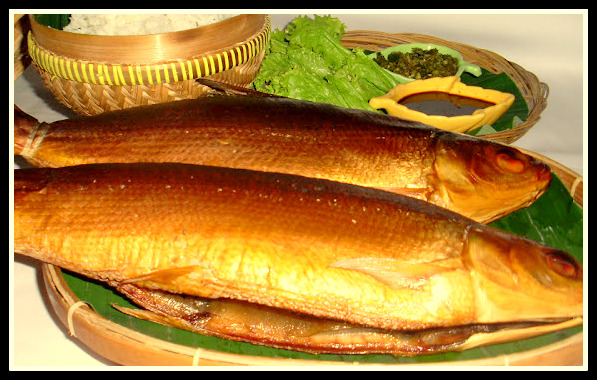 Bandeng Asap Oleh – Oleh Khas Dari Sidoarjo, Jawa Timur - Cinta Indonesia