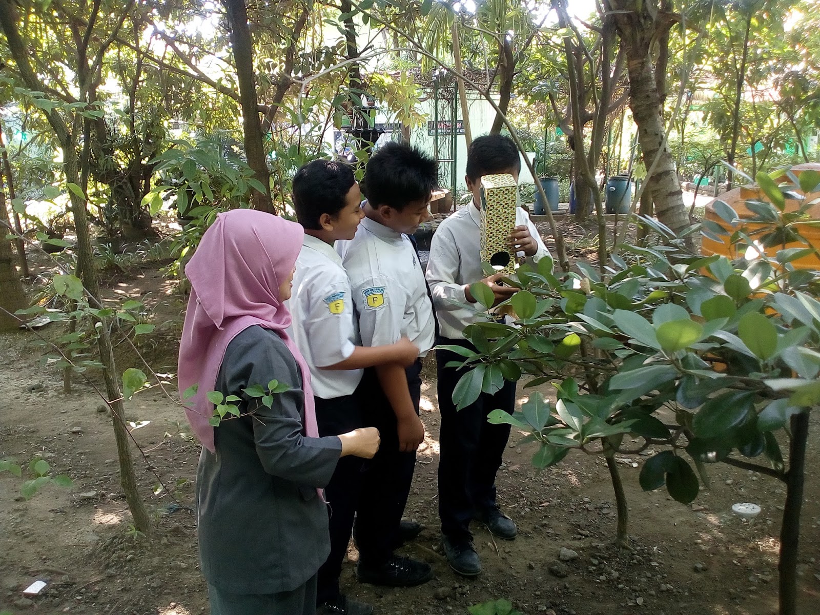 DOA SUJUDKU: CARA MEMBUAT PERISKOP SEDERHANA