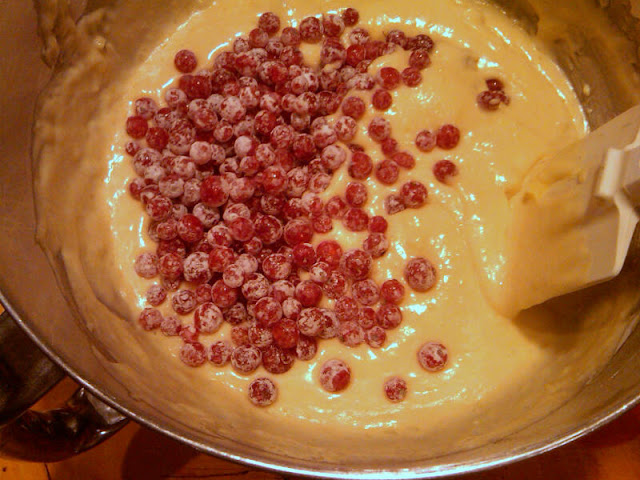 A Cake Bakes in Brooklyn: Red Currant Tea Cake