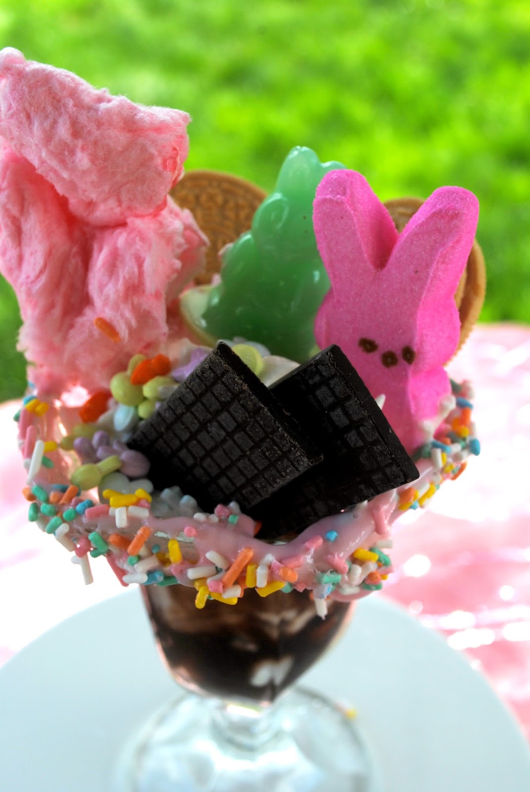 Fizzy Party: Crazy Easter Sundae
