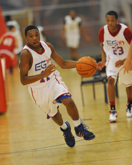BASKETBALL SPOTLIGHT NEWS: March 2012