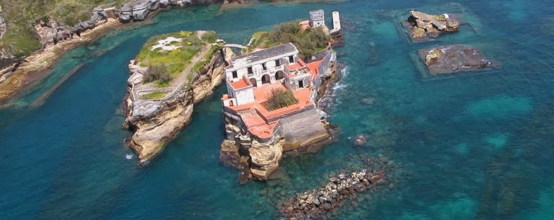 Gaiola Island, Naples, Italy - Most Amazing and Beautiful - Amaziful