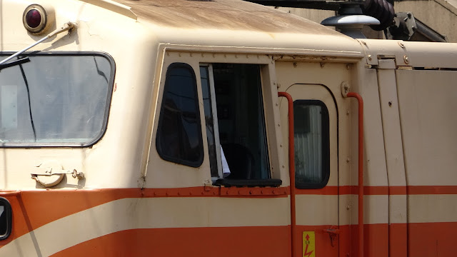 Blair's 鐵道攝影: E237電力機車 / TRA E237 Electric locomotive