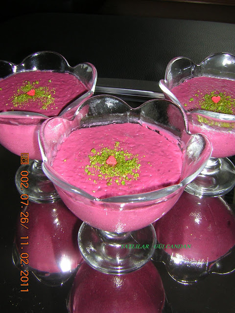 Pratik Yemek Tarifleri: meyveli pudding