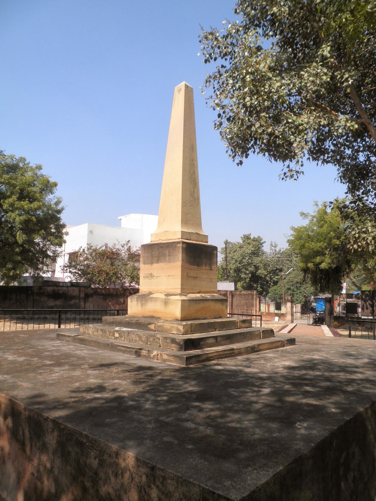 Colonial Lucknow: 1857 mutiny memorial at Bargawan Village