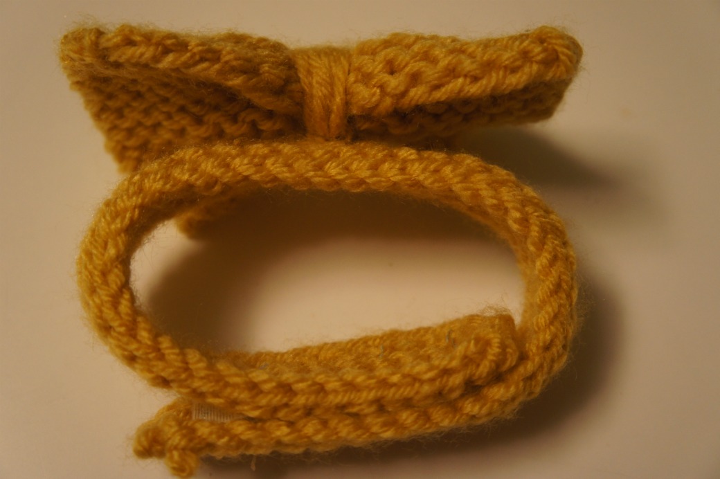 A Stitch of Kate: Knit Bow/ Bow Tie Tutorial