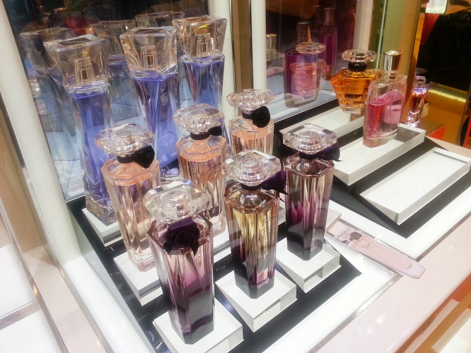 Lancôme Happy Holidays, and Grand Opening of Lancôme counter at Lotte ...