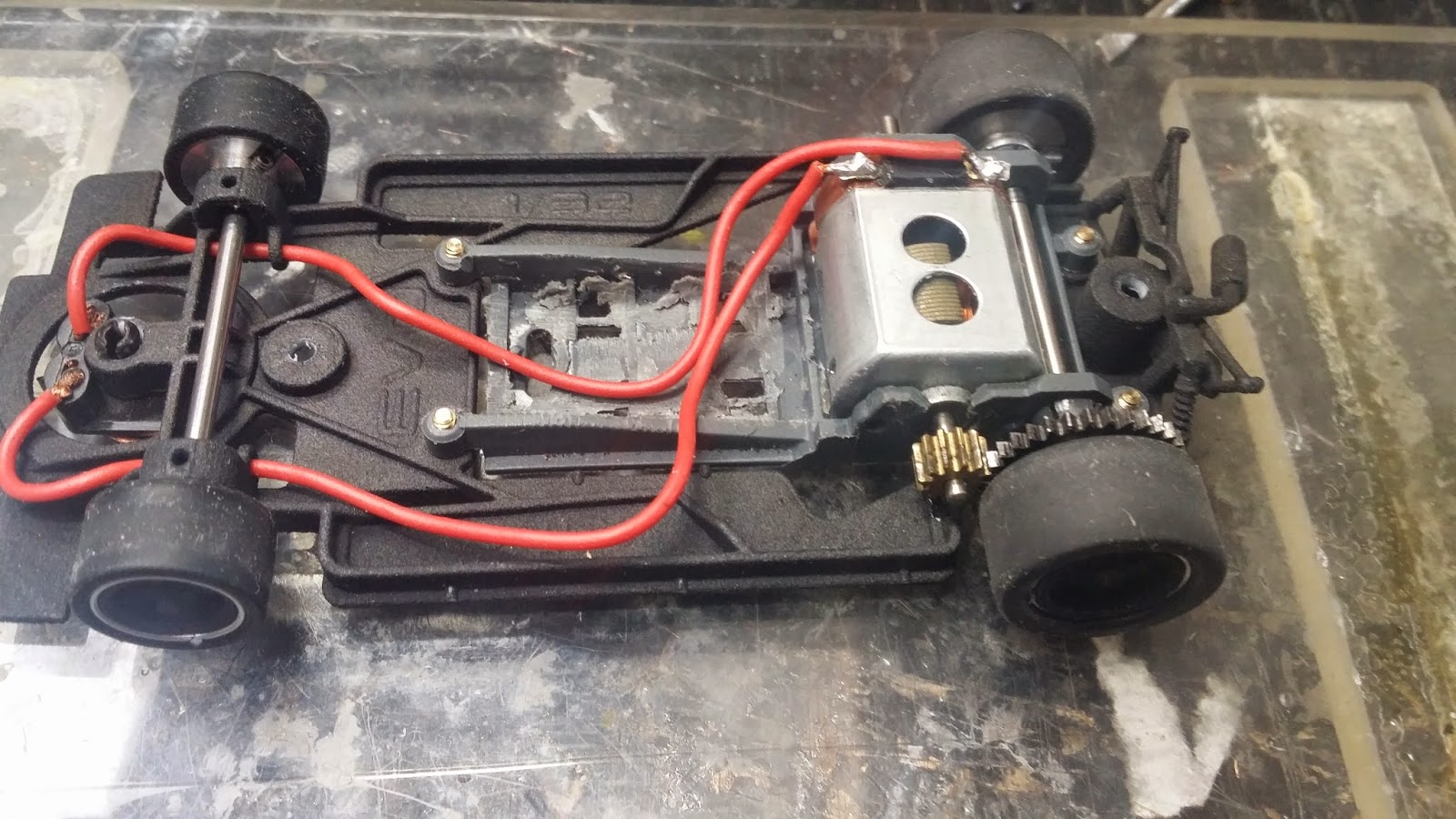 Le circuit des Sapins: Châssis Ghost trax