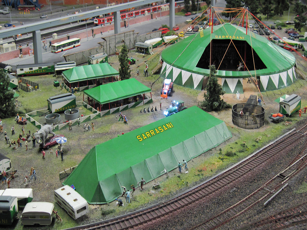 The Circus "NO SPIN ZONE": Masterpieces On A Smaller Scale--Miniature ...