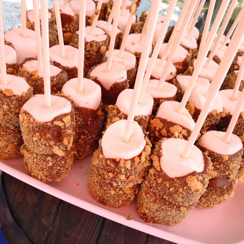 designed by Diana: Cowboy dessert table