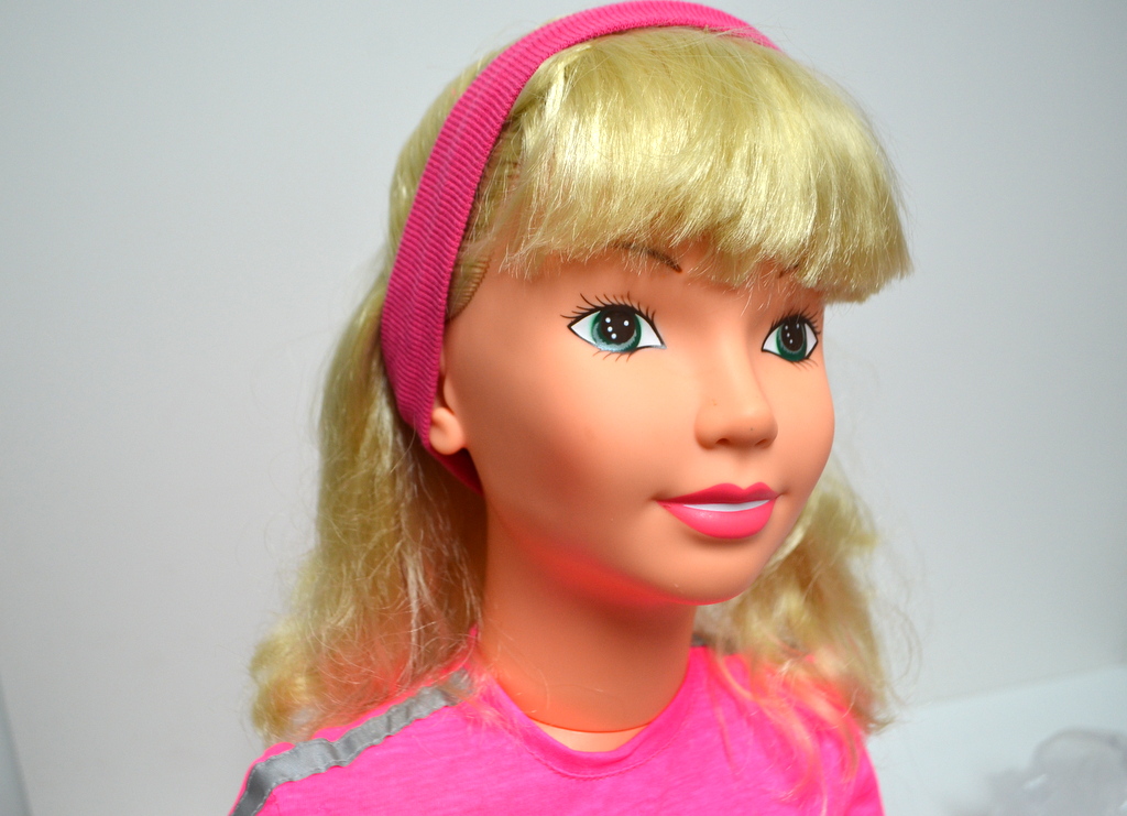 Ana Caldatto : Coleção Brinquedos e Boneca Eliana