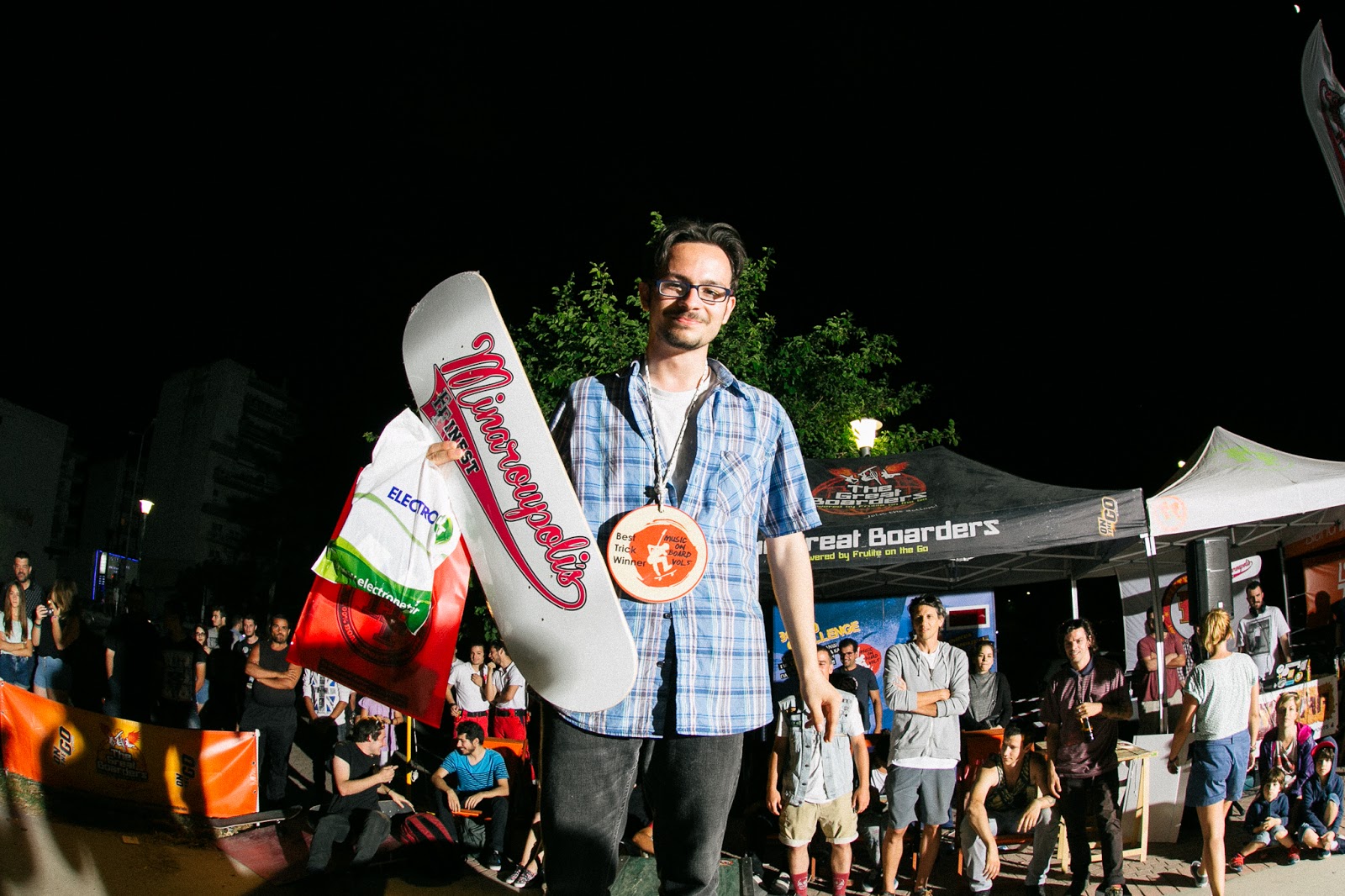 FIFTY-FIFTY boardshop