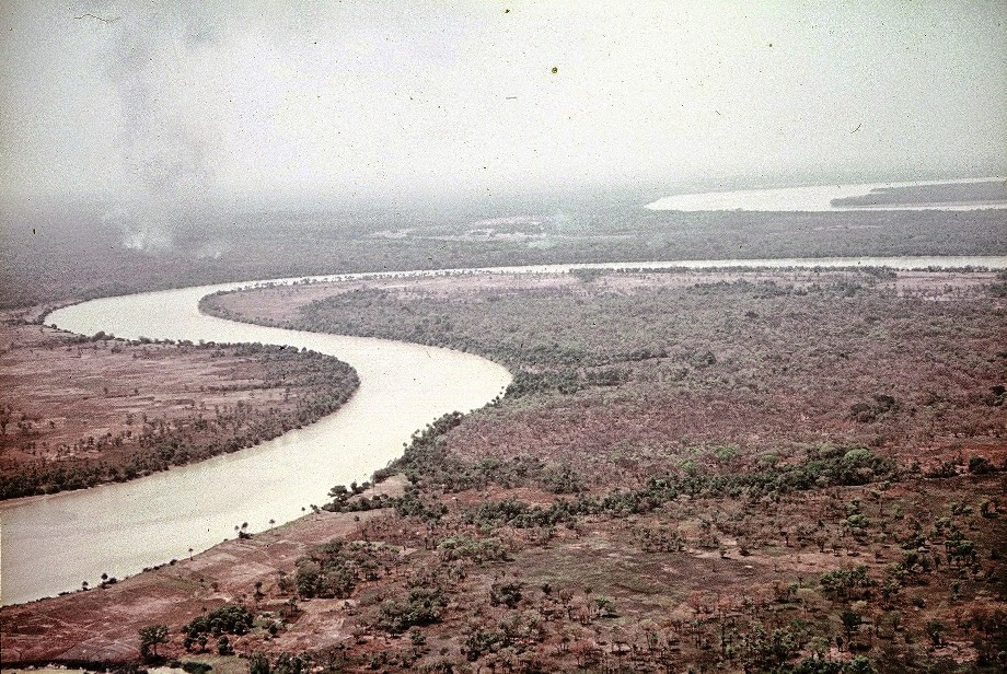 Luís Graça & Camaradas da Guiné: Guiné 63(74 - P13909: História do BART ...