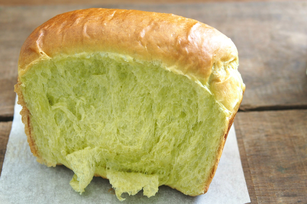 Pandan Hokkaido Milk Loaf (Tangzhong Method) - BAKE WITH PAWS