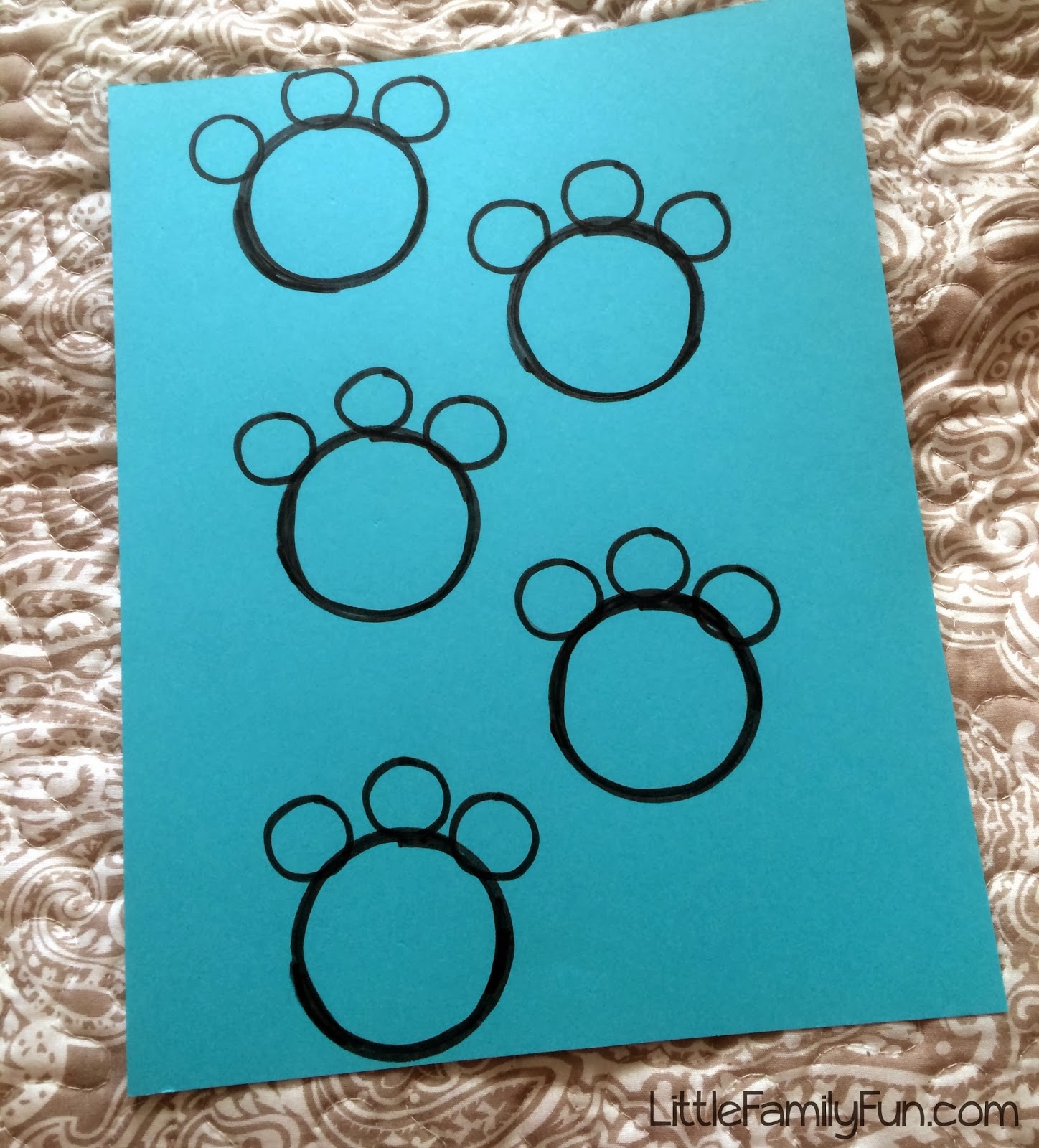Little Family Fun: Polar Bear Paw Counting