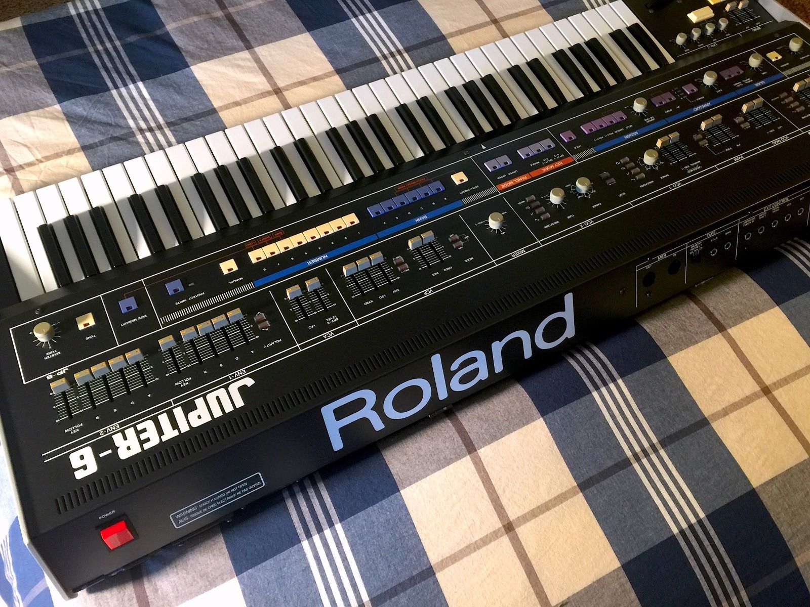 MATRIXSYNTH: Roland Jupiter-6 - Near Museum Quality