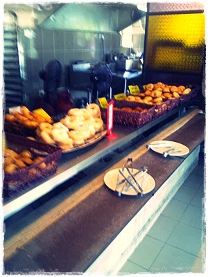 Cerita Kami...: Mama One Stop Bakery & Cafe @ Kg. Sentosa, Ampangan