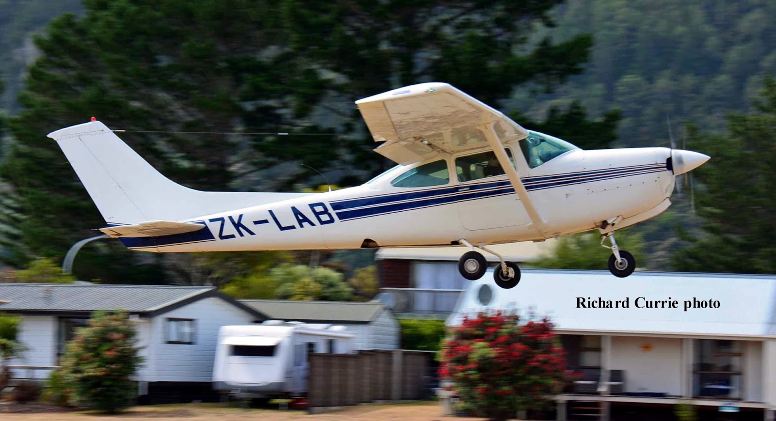 NZ Civil Aircraft: Boxing Day at Pauanui