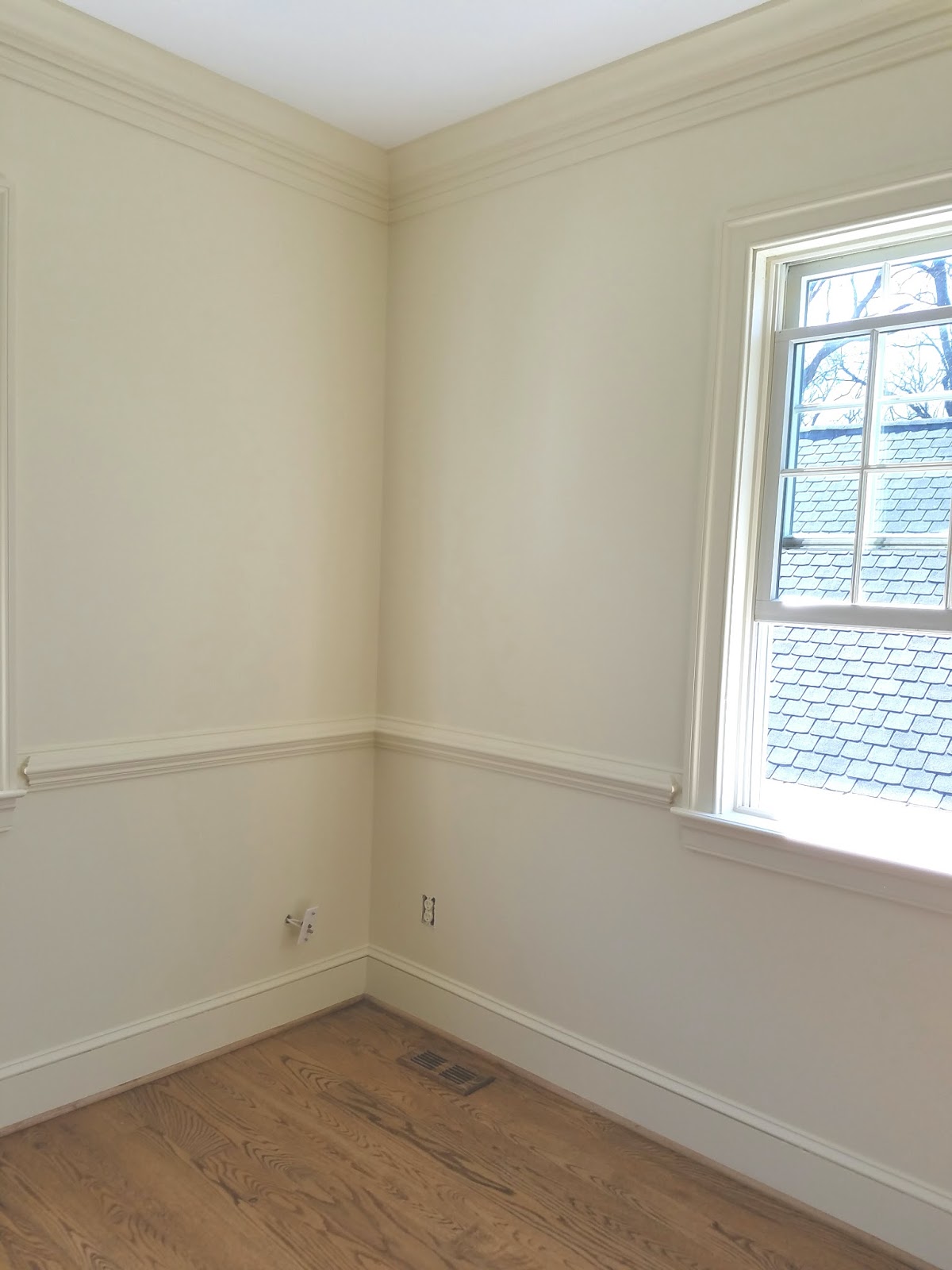 Benny B's Painting: Knockout Neutral: Bracken Cream