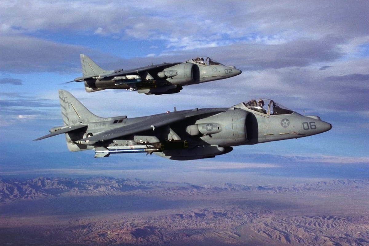 AV-8B Harrier II (one) aircraft photo gallery | AirSkyBuster