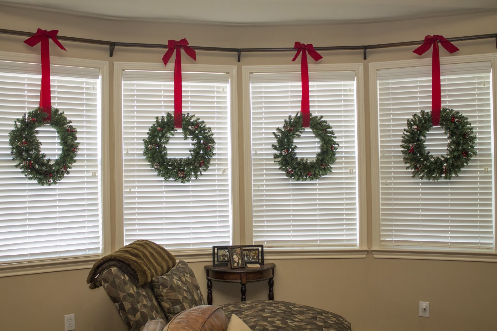 DIY: Christmas Wreath - individually abby