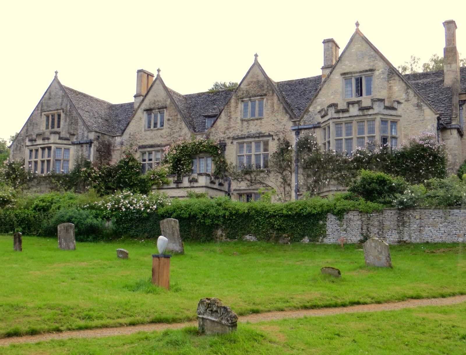 Curiouser and Curiouser: On Form Sculpture Show at Asthall Manor 2016