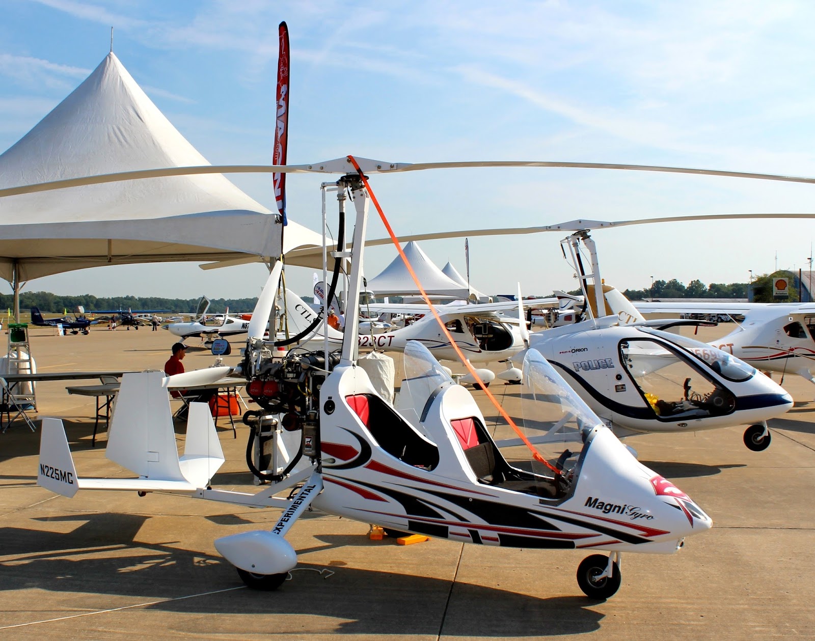 The Aero Experience: Variety of Light Sport Aircraft Displayed at Plane ...