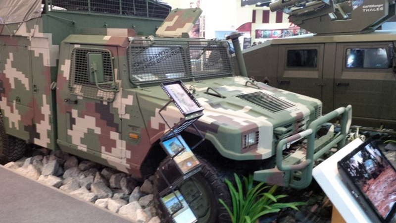 desarrollo defensa y tecnologia belica: Los VAMTAC en Malasia