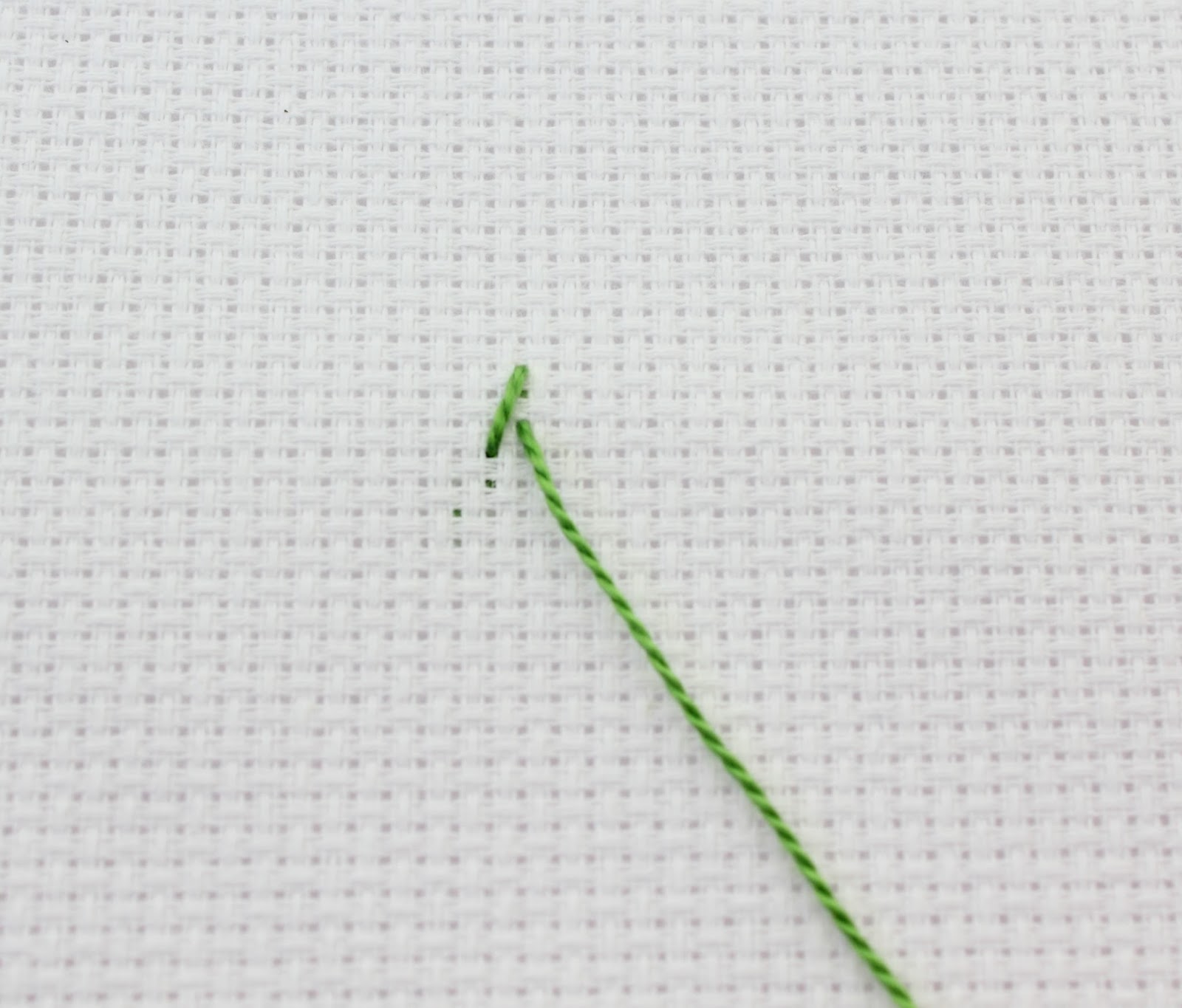 big B: 100 Stitches - Knotted Stitch