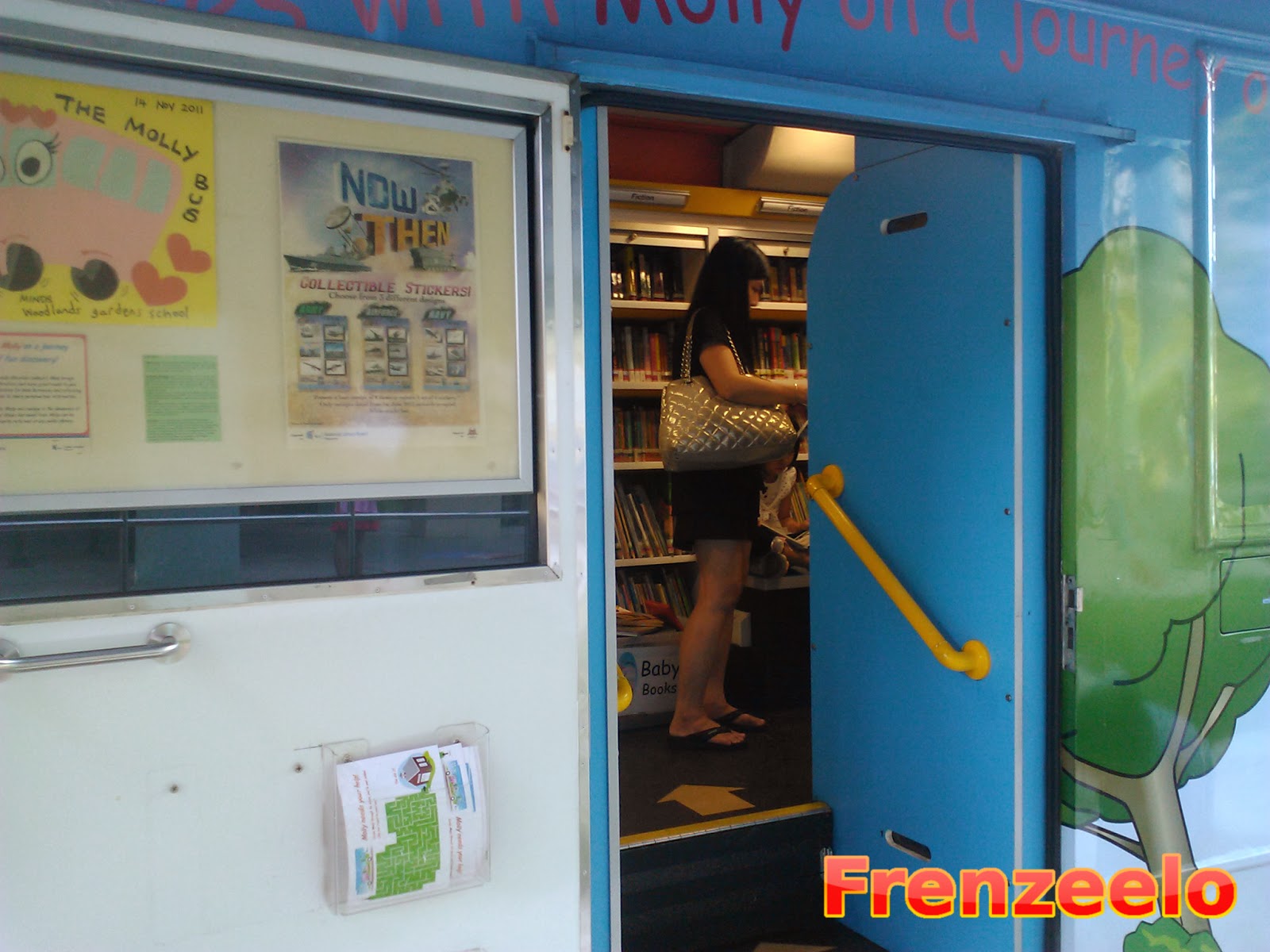Frenzeelo: Molly The Mobile Library