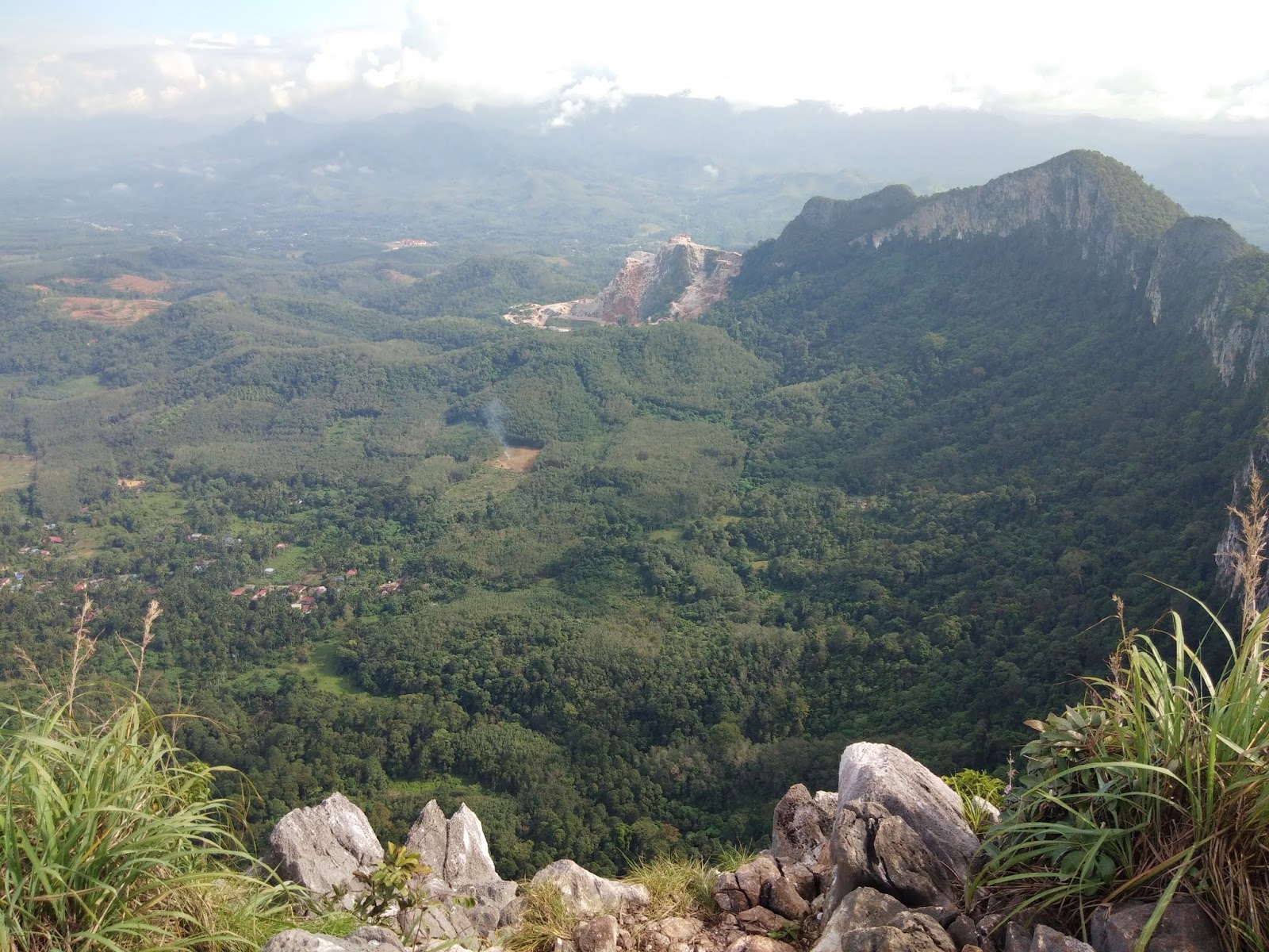 ISKANDAR JASSA BLOG: PENDAKIAN KE GUNUNG PULAI BALING KEDAH
