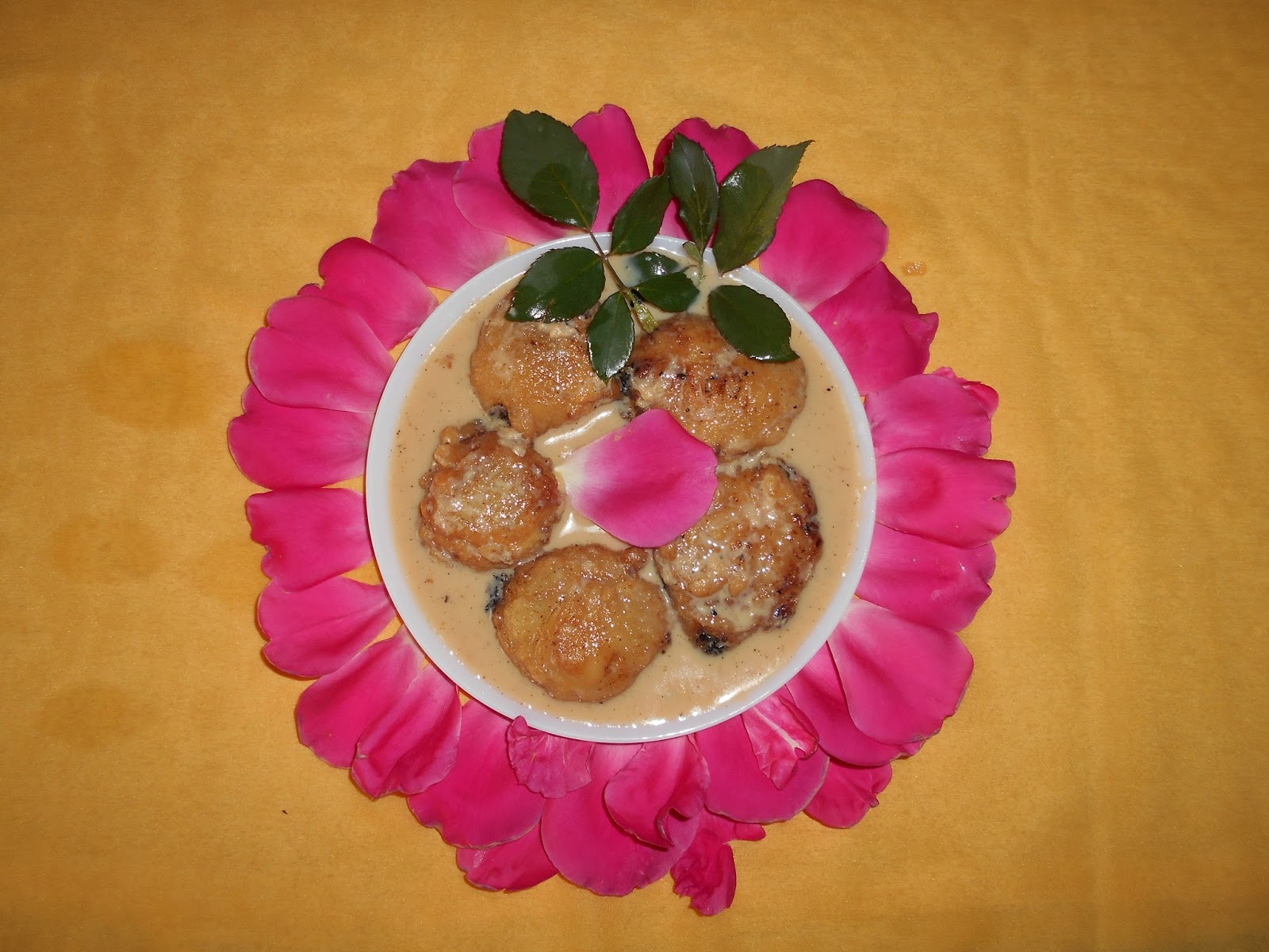 Paramita's Kitchen: Gokul Pithe With Milk Kheer