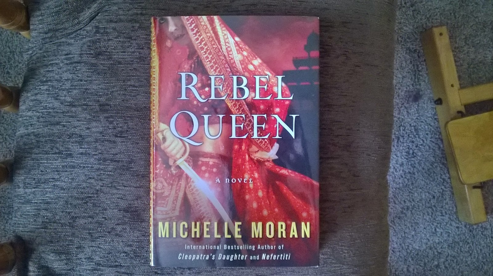 Elenatintil: "Rebel Queen" by Michelle Moran (My review at last!)