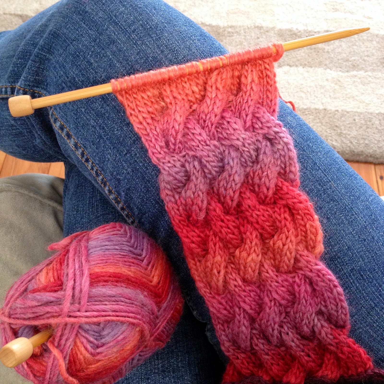 Plain Jane Creations: Plaited cable continuous scarf