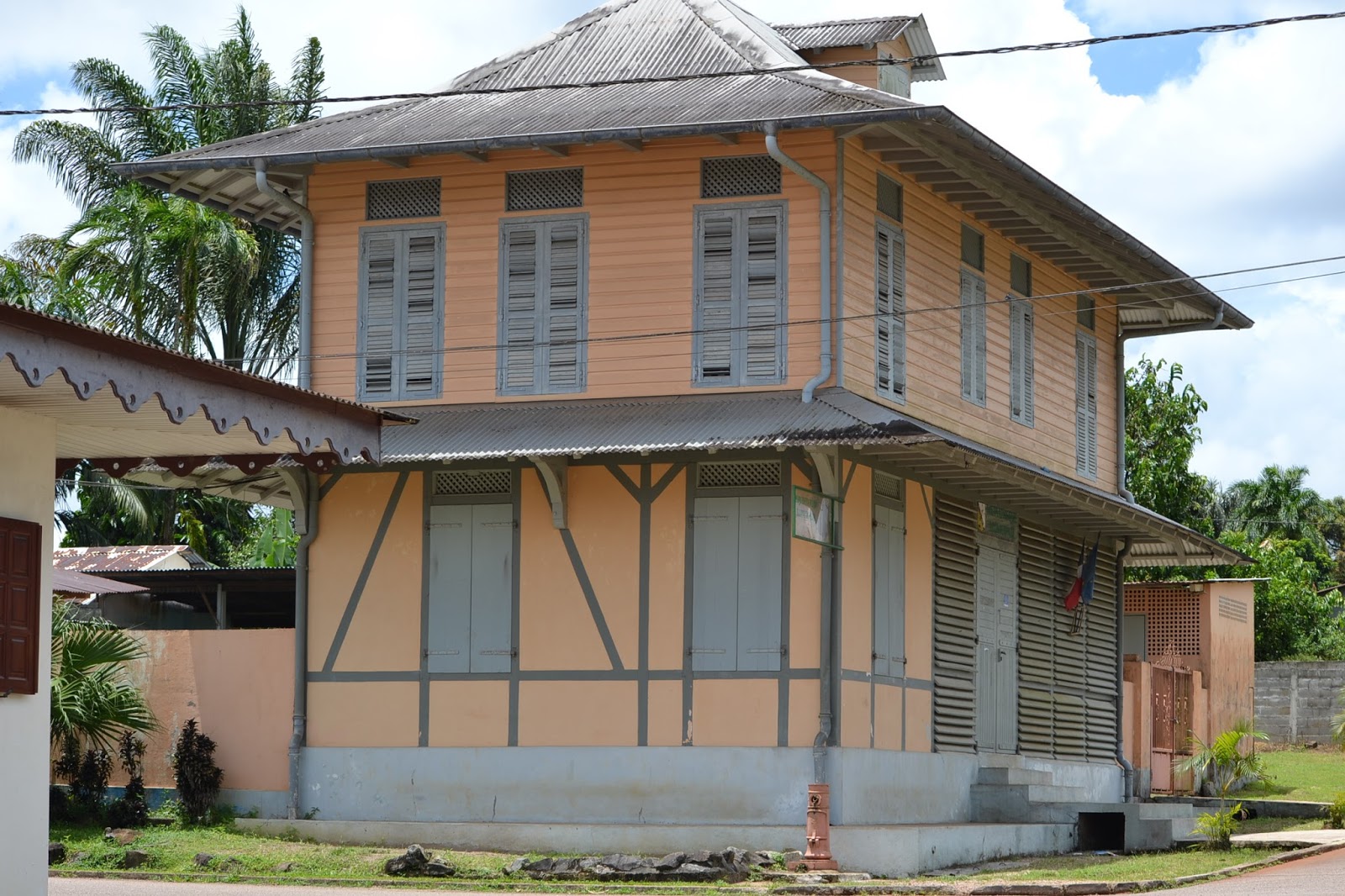 A LA DECOUVERTE DU PARADIS VERT: ROURA