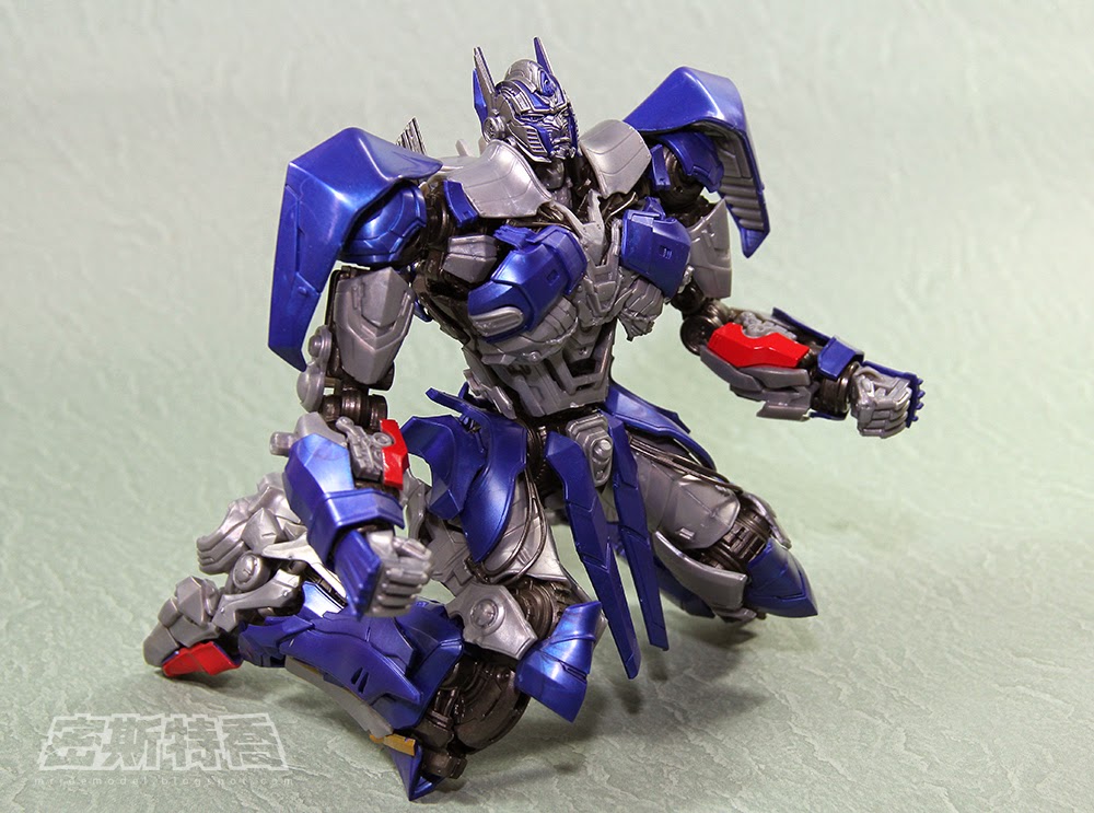 Takara Tomy_OPTIMUS PRIME_DMK03_製作教學文