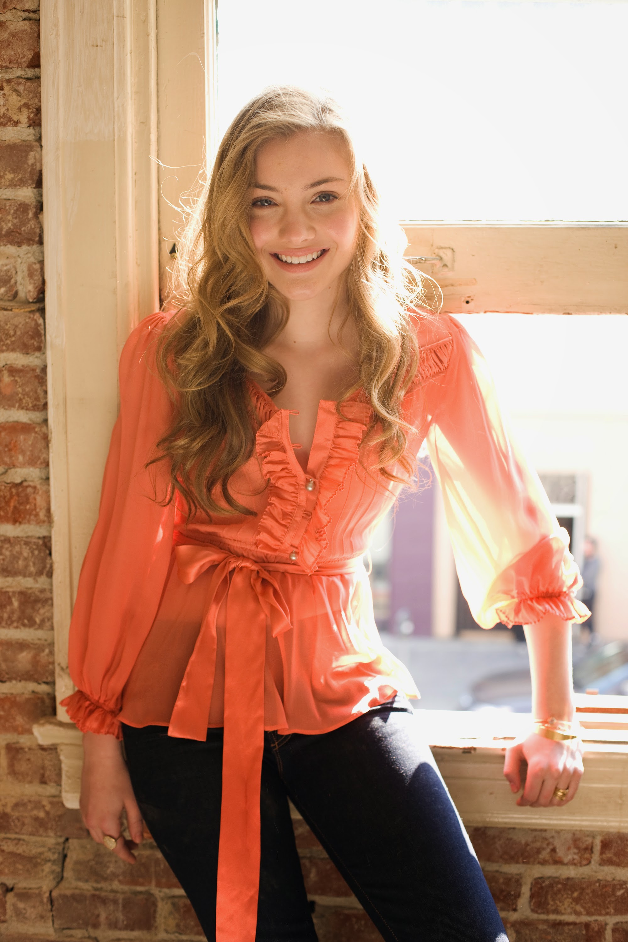 Skyler Samuels summary | Film Actresses