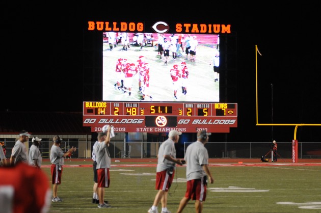 (Video) That $750k, 1200 sq ft Jumbotron Premiered at Carthage High ...