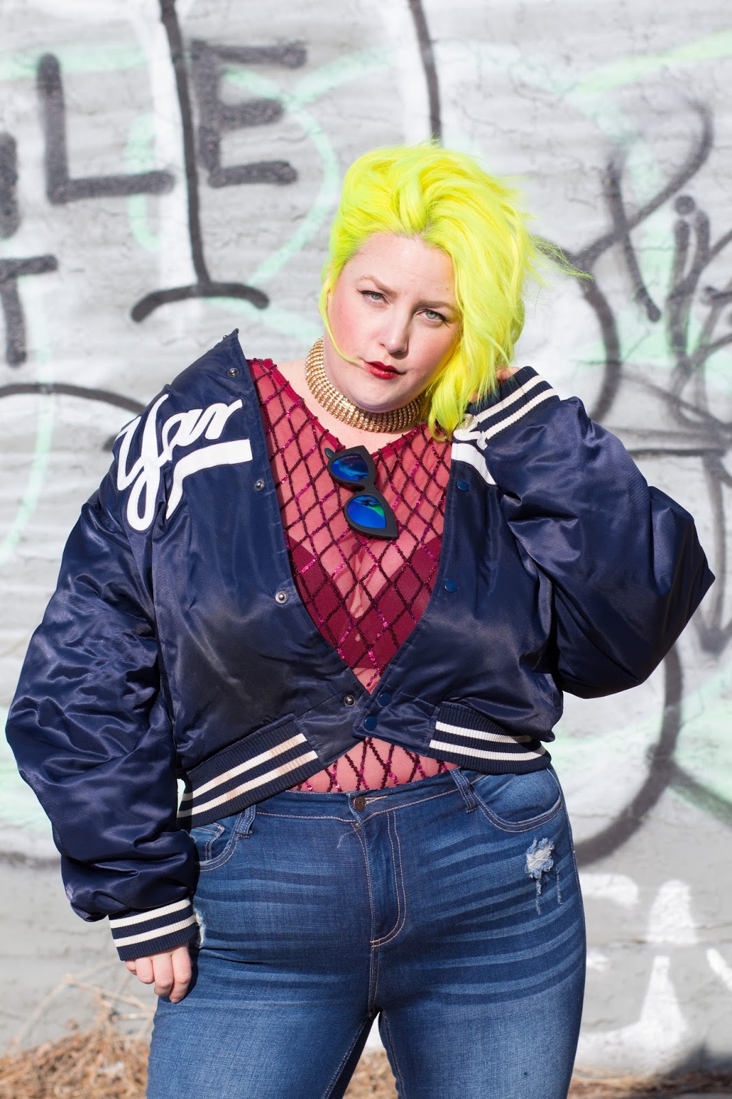 Margie Plus : Margie Plus Daytime Glitz With Debshops!