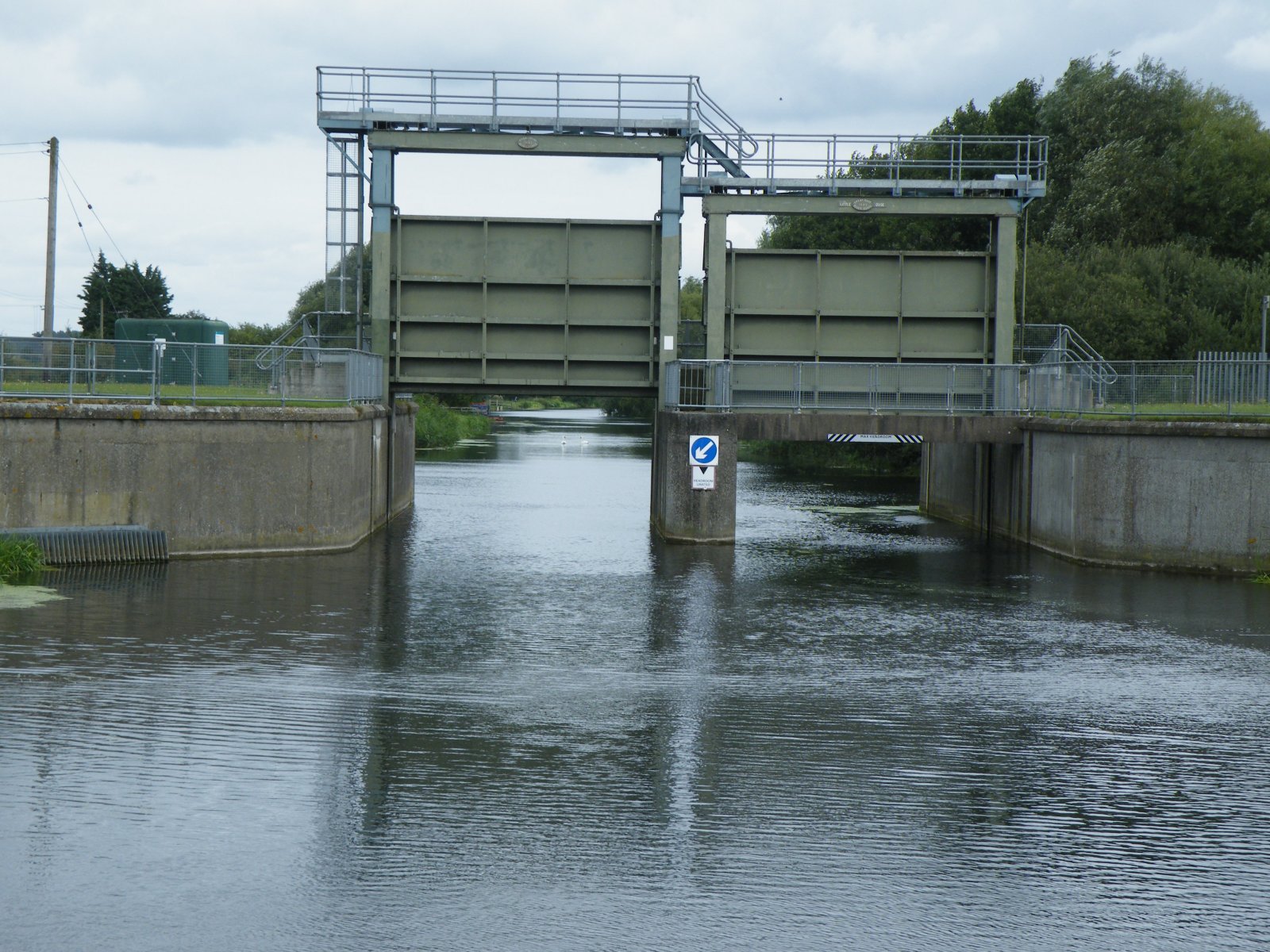 Travelling the Canals of England: Leo's Furthest East