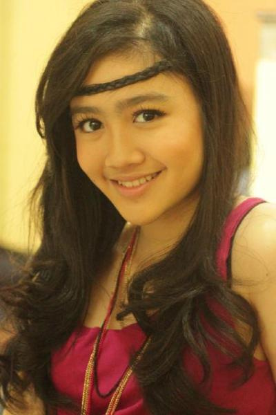 Foto Febby Rastanty atau Febby Blink Yang Cantik Terus | Informasi Utama