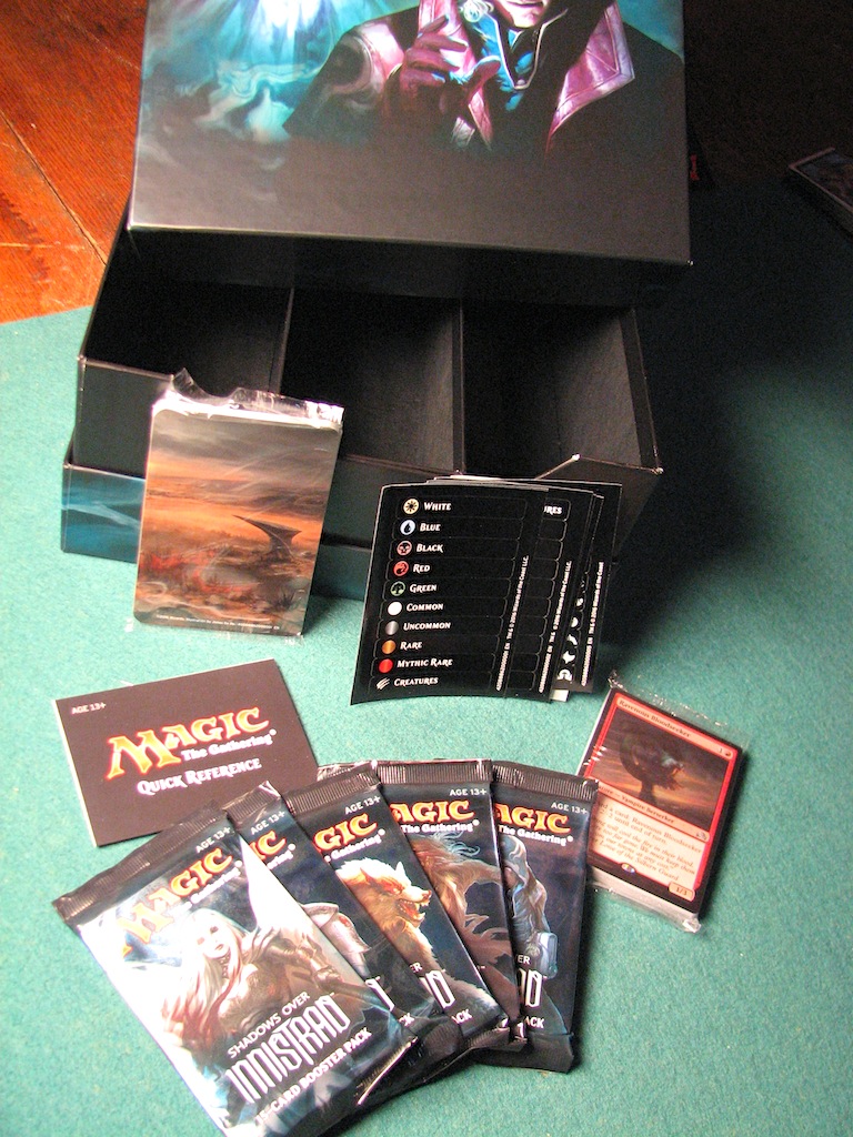 MTG Realm: 2016 MTG Gift Box Review