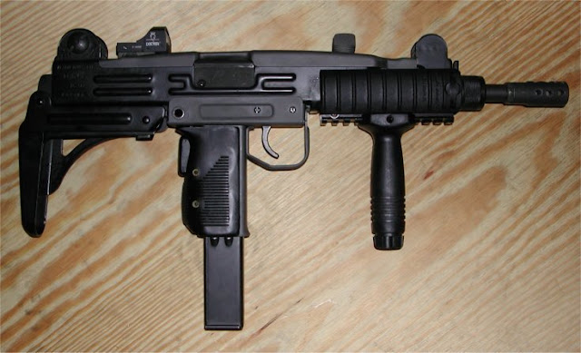 Weapon Guns Wallpaper: UZI 9MM FULLY AUTO