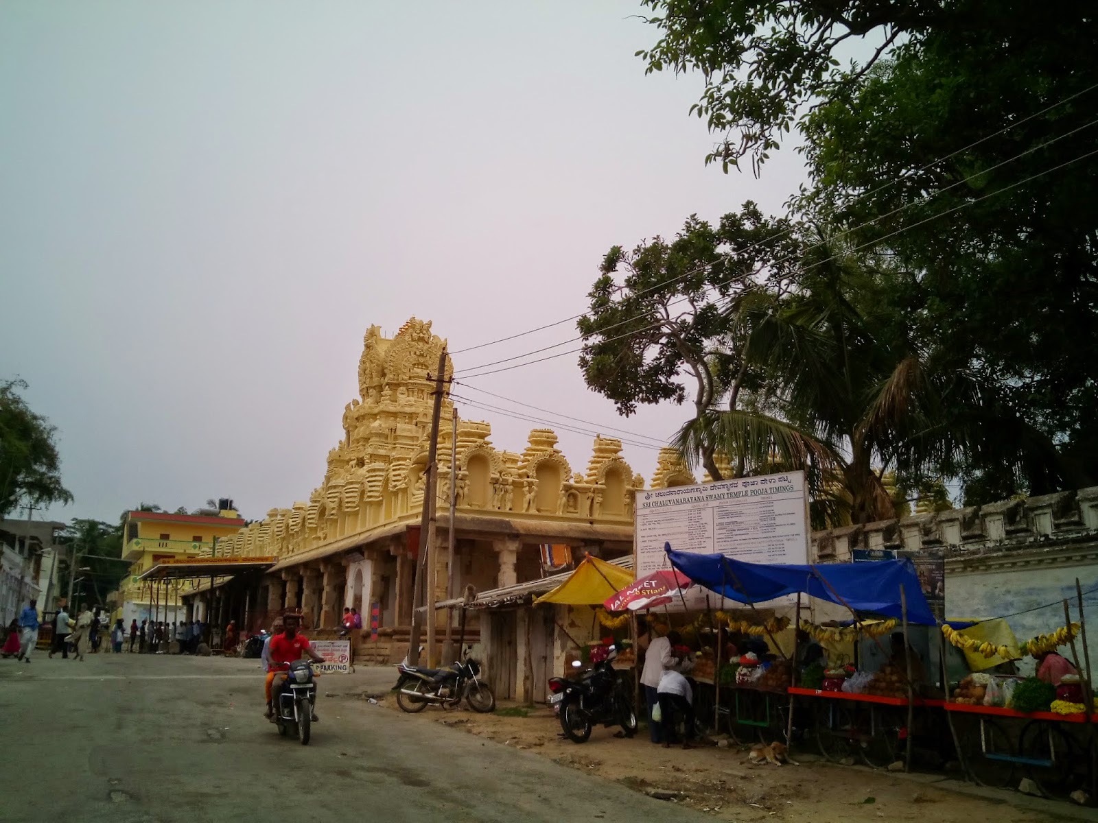 Melukote CheluvaNarayana Swamy temple - Part 1