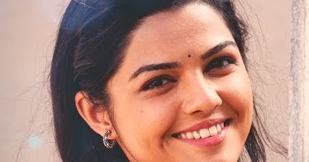 Aarya Ambekar ~ Find Your Favourite Marathi Stars Right Here...