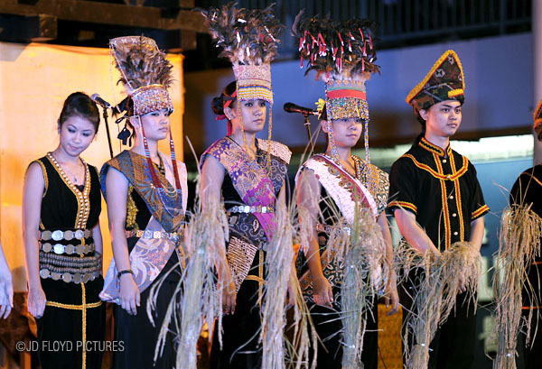 JD.floyd pictures: Penampang Harvest Festival 2012